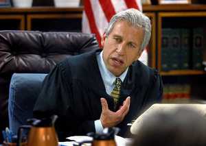 Broward judge, regulators chomp down on broker's alleged effort to ...